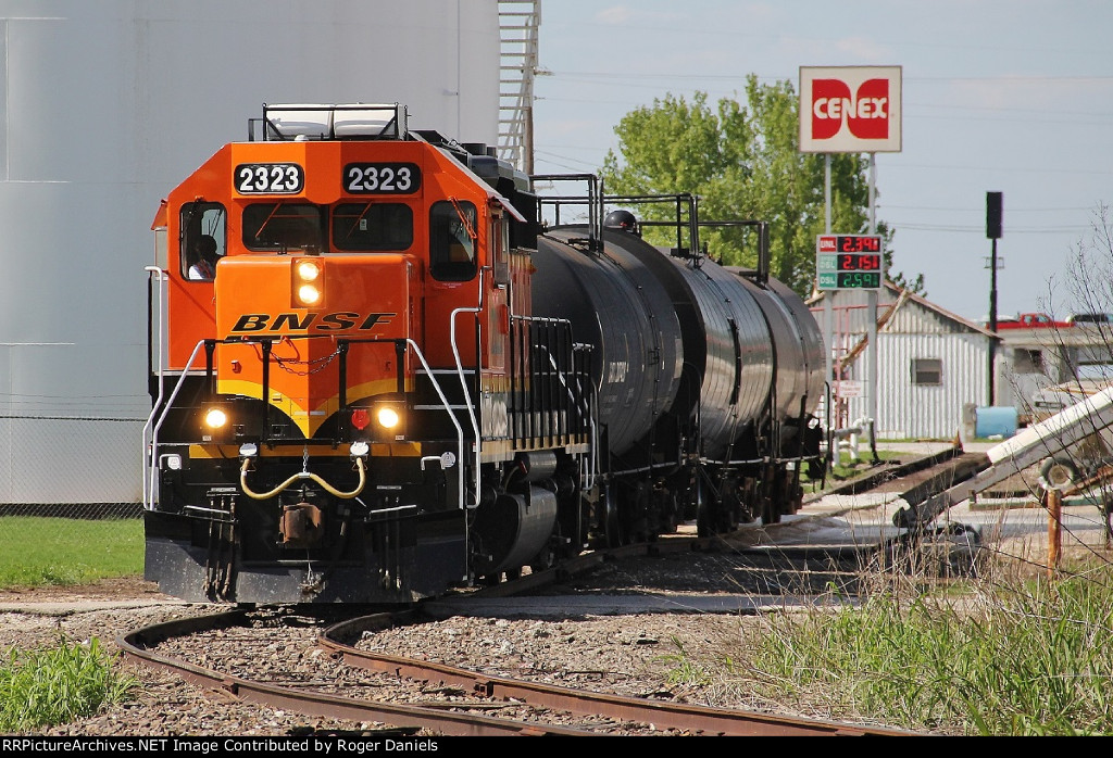 BNSF 2323